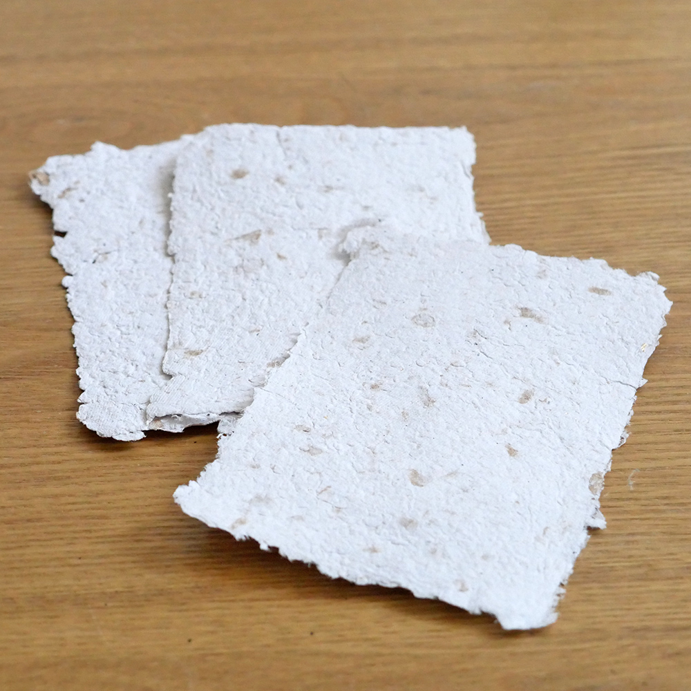 Comment fabriquer du papier soi-même ? DIY facile